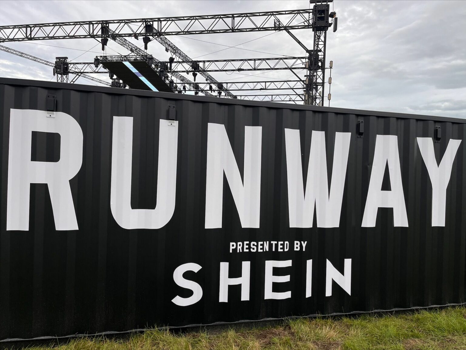 4 Benefits of Shipping Containers For Various Uses
